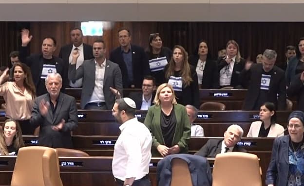 דרמת עילת הסבירות החקיקה ממשיכה הקואליציה תוקפת את המוחים חדשות 13